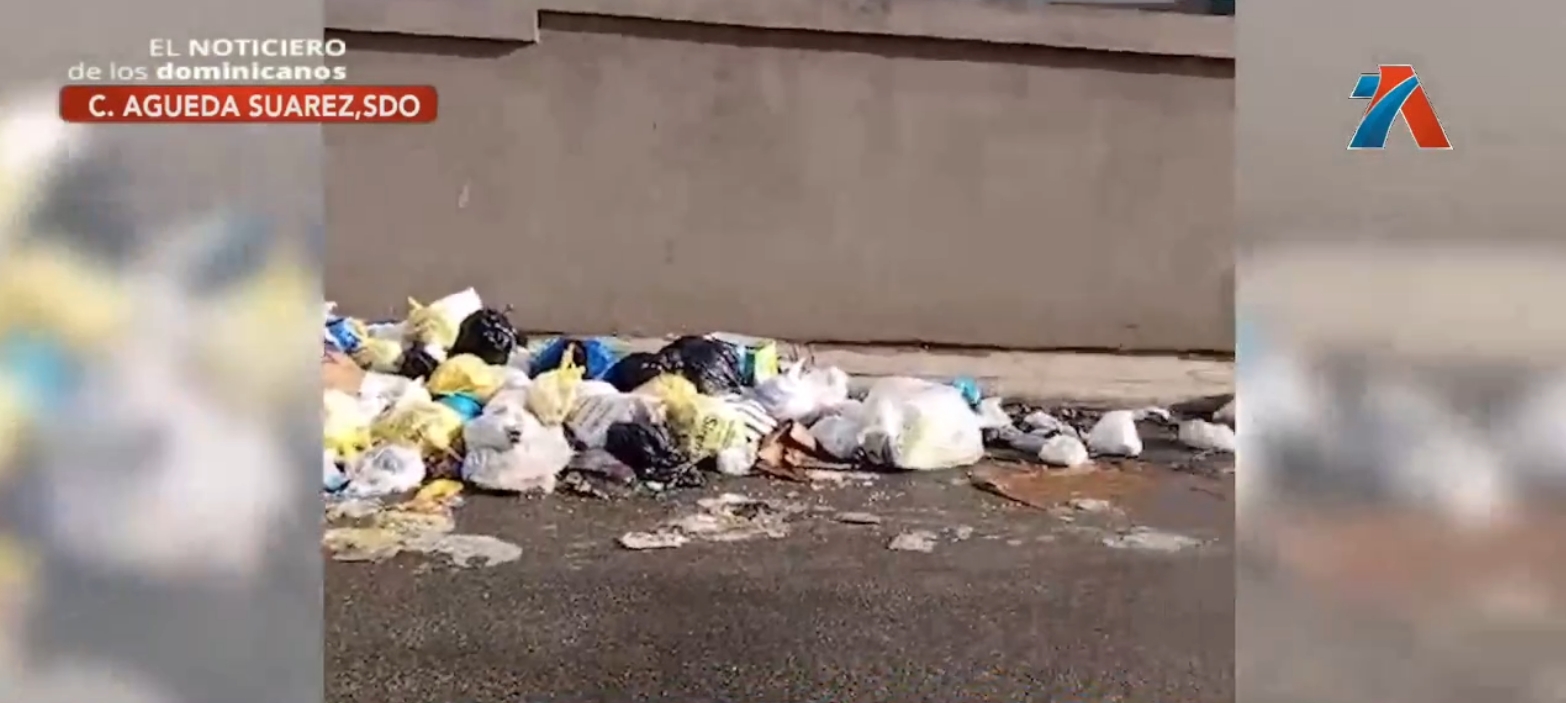 Denuncian vertedero improvisado en la calle Águeda Suárez - Antena 7